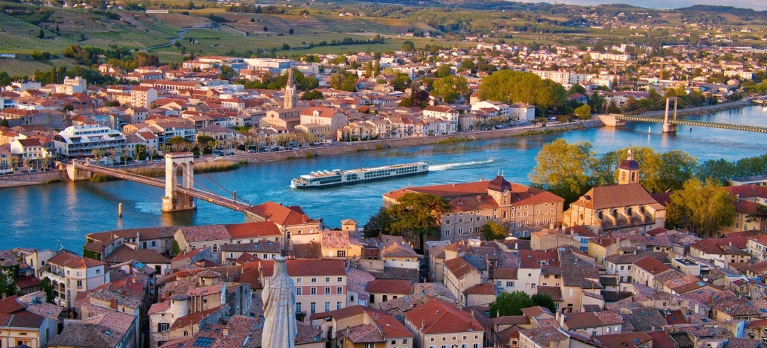Win a luxury river cruise to Lyon and Provence | Travelscoop